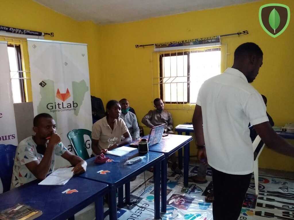 Workshop how to install MongoDB - Develop modern Apps - Middle East ...